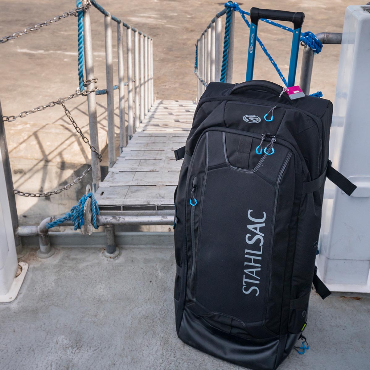 Wheeled Dive Luggage: Stahlsac 34" Steel Wheeled Bag